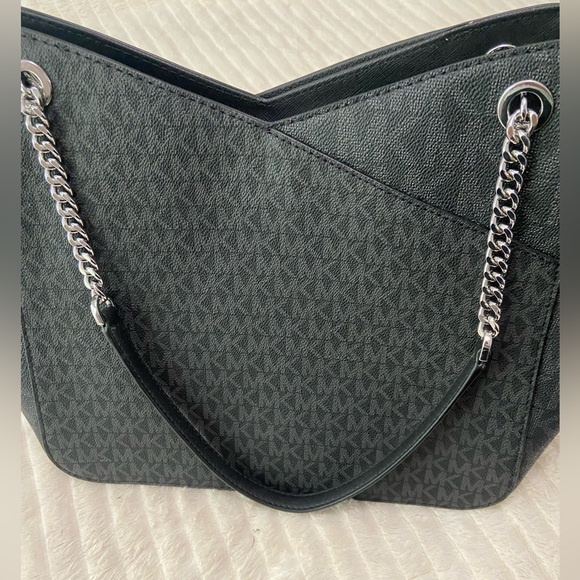 Michael Kors | Bags | Michael Kors Jet Set Large Logo Shoulder Bag | Poshmark